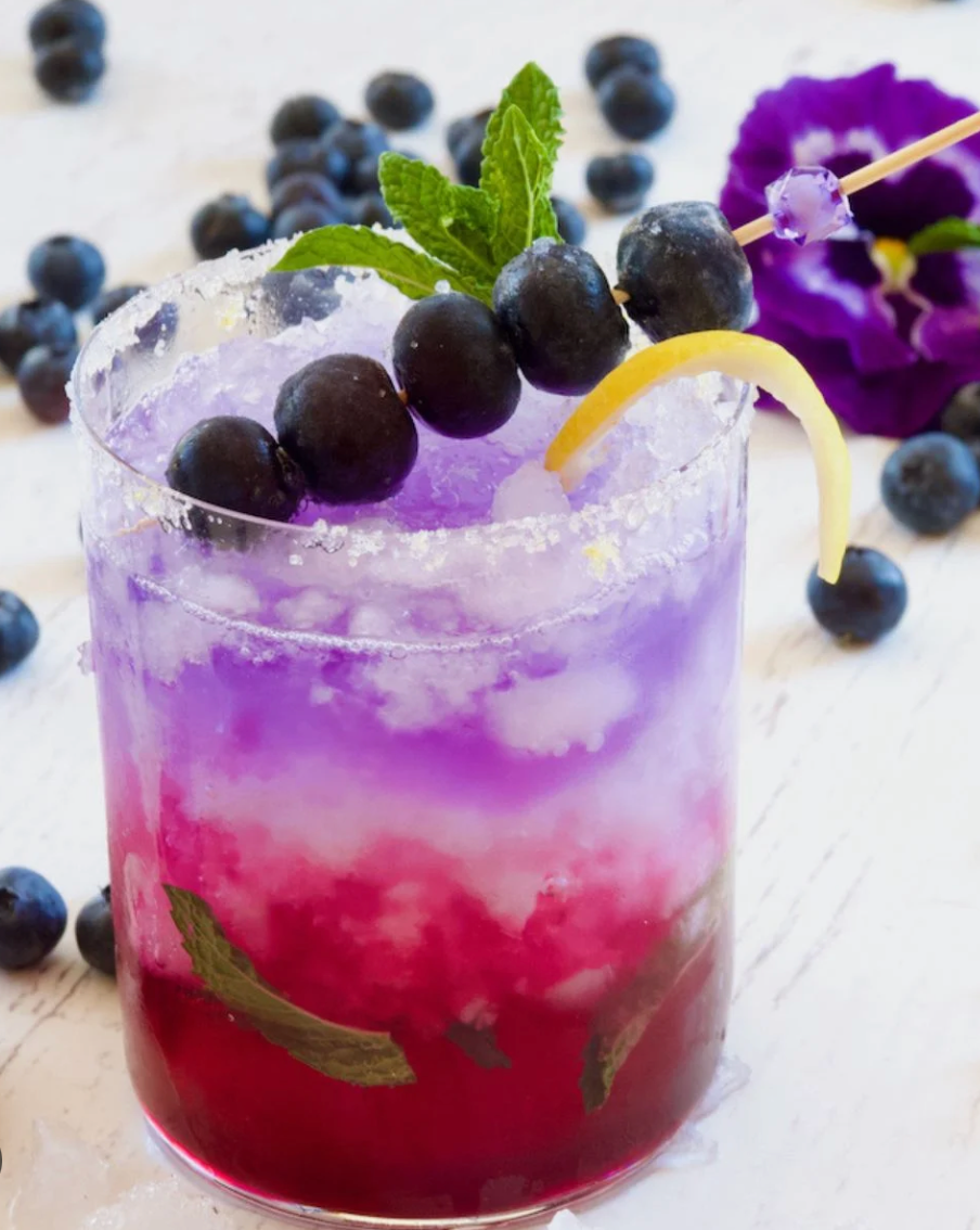 Sip Champagne Cocktail: Bubbly Berry Bliss | The Sip Society